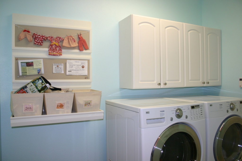 Jen-uinely Inspired: Laundry Room Redo