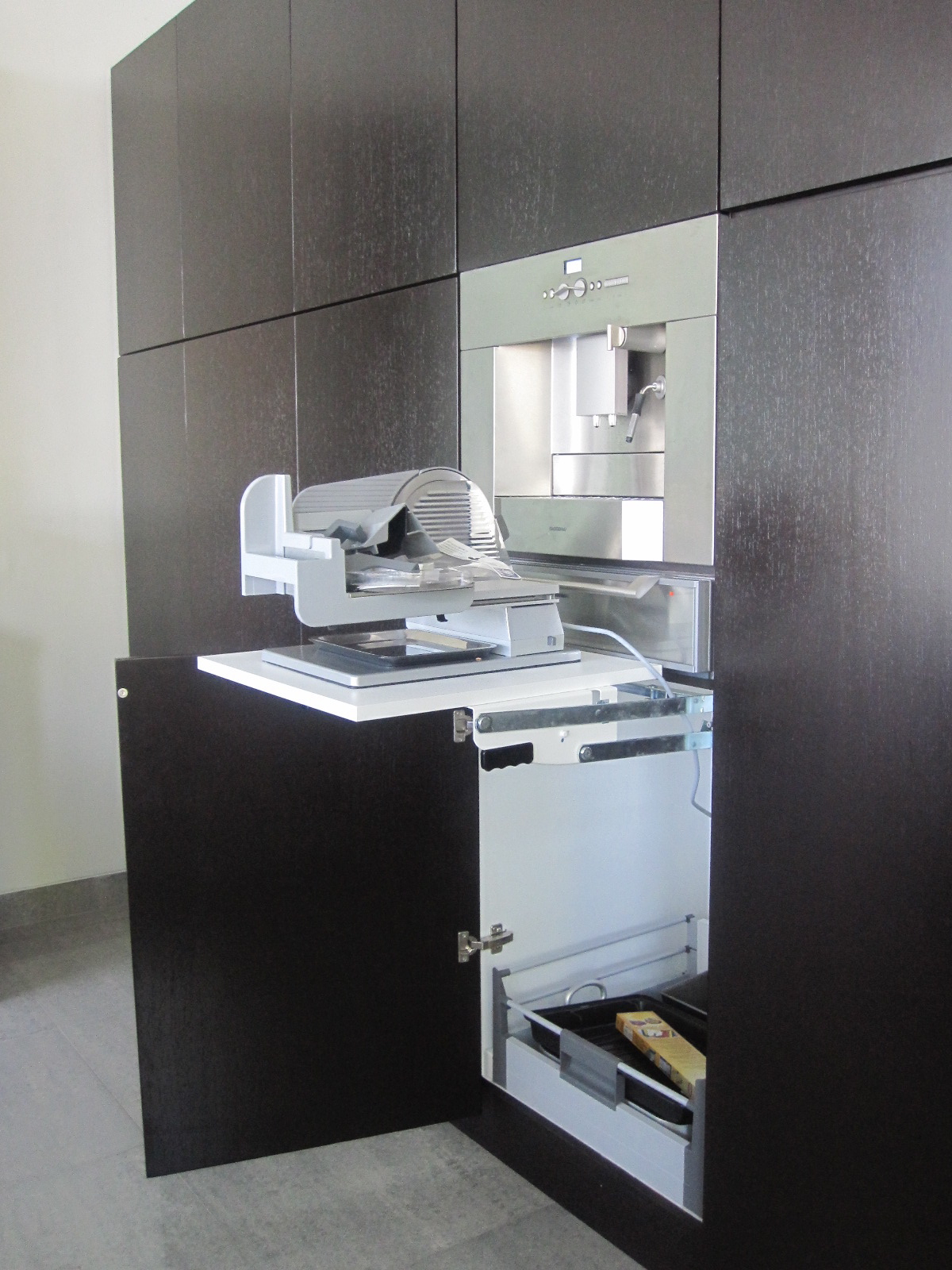 Designs of Diane: Avant-garde Kitchen