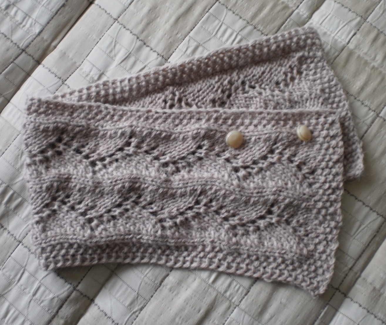 Stitching my comeback: Frosted Glow Scarflette