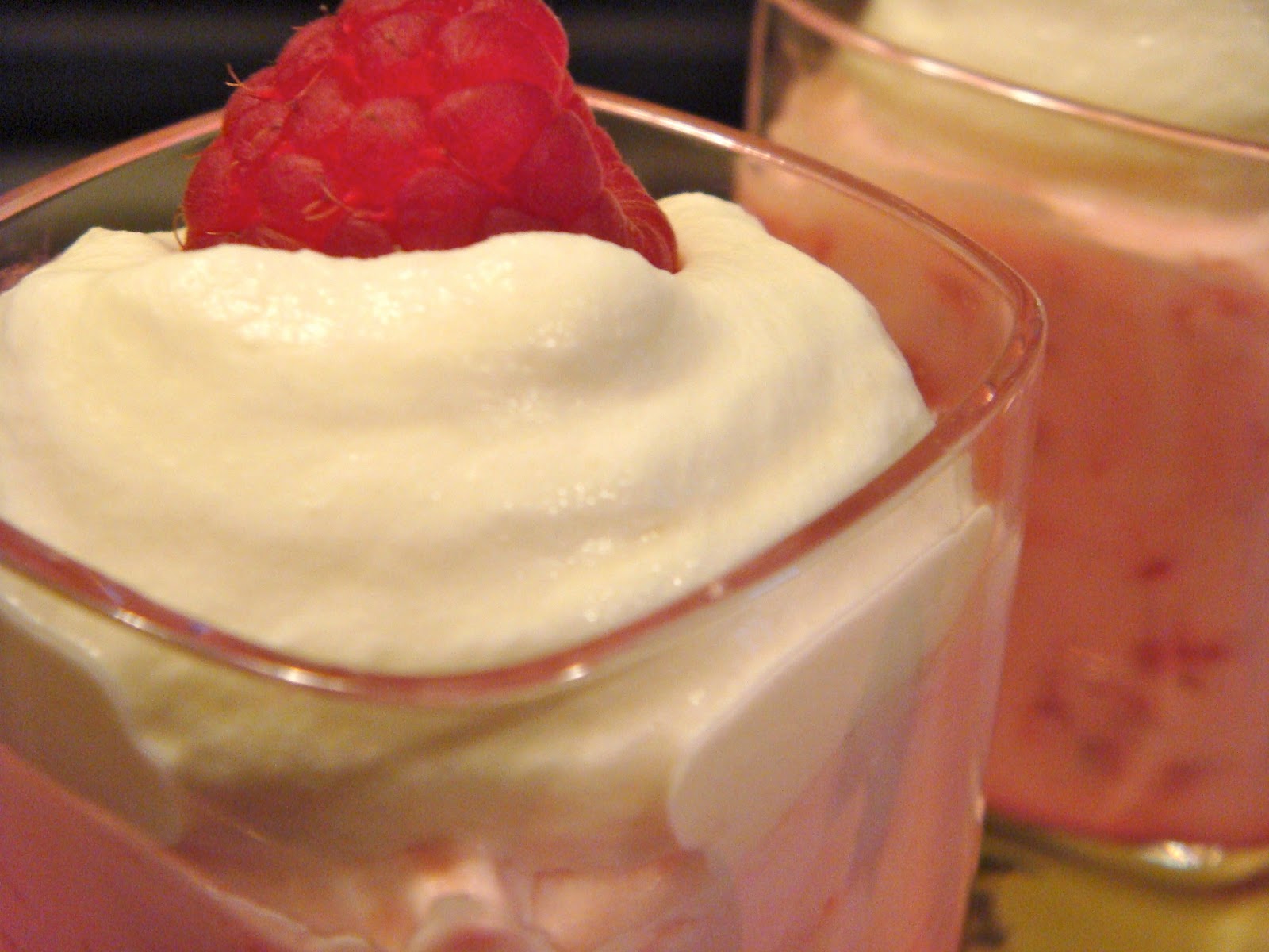 Delicious Dishings: Mini Raspberry Fools