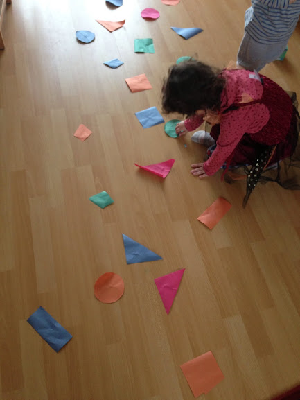 Coloured shapes gross motor activity | Multicultural Motherhood