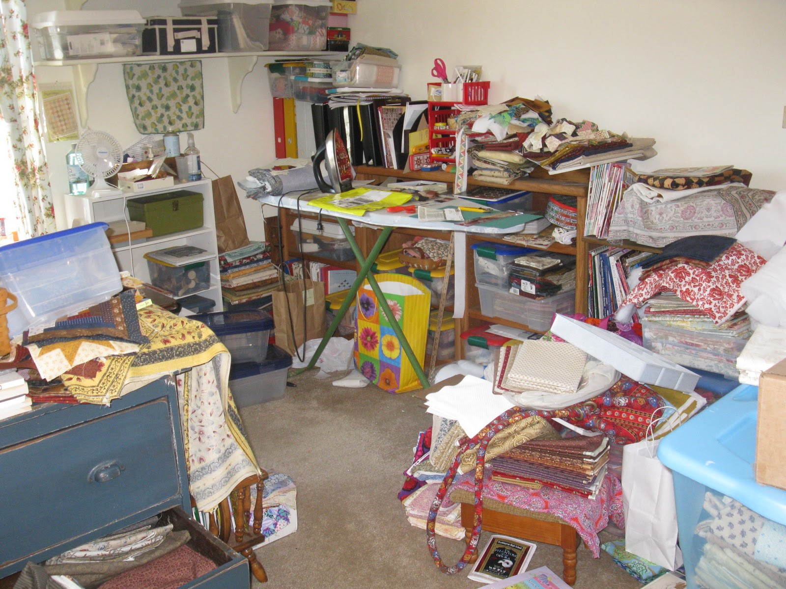 Jayne's Quilting Room: A Cluttered Workspace