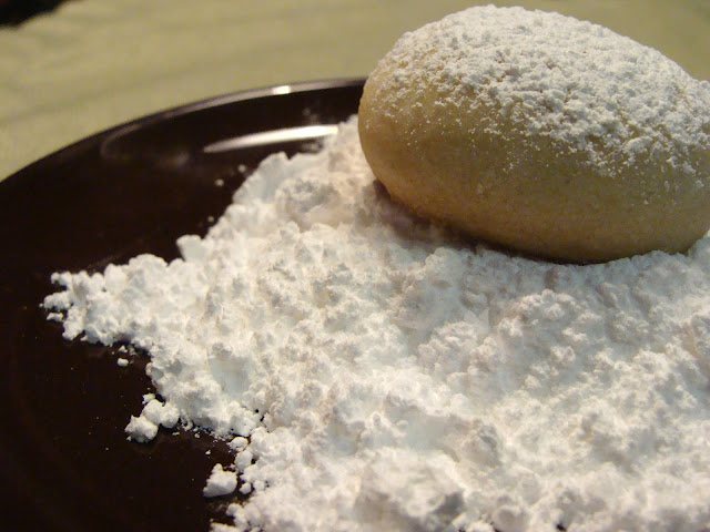 Sweetish Confections: Egyptian Butter Cookies - Ghorayebah