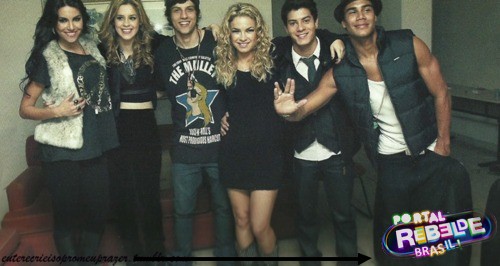 Rebeldes juntinhos em foto exclusiva para o Portal Rebelde Brasil | O ...