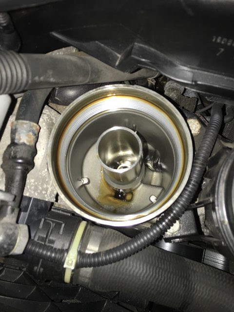 Mini Cooper S Oil Filter Housing Drain Back Plunger - Mini Cooper Cars